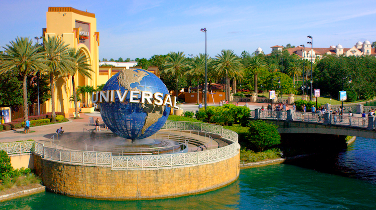 Universal Studios Spanje - Neemt Universal PortAventura World over?
